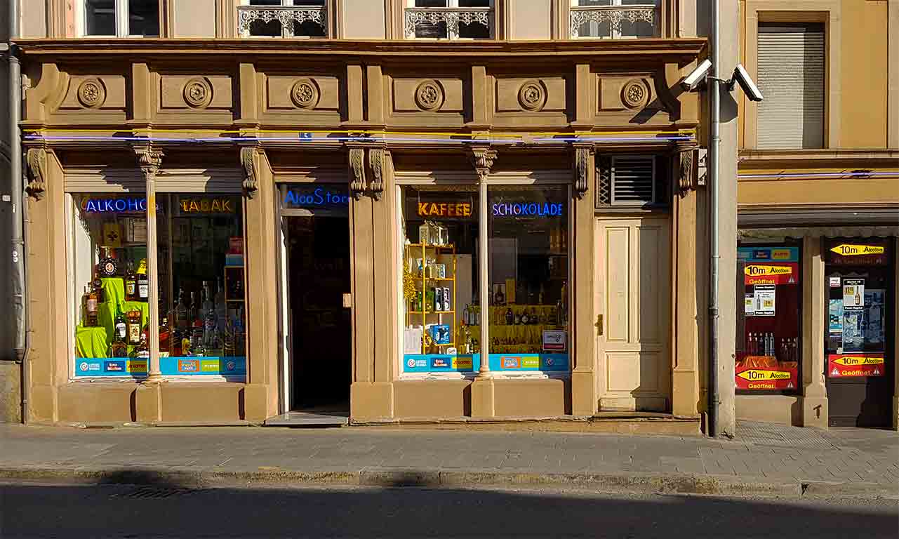 Alcohol & Tobacco shop with the cheapest prices of Luxembourg